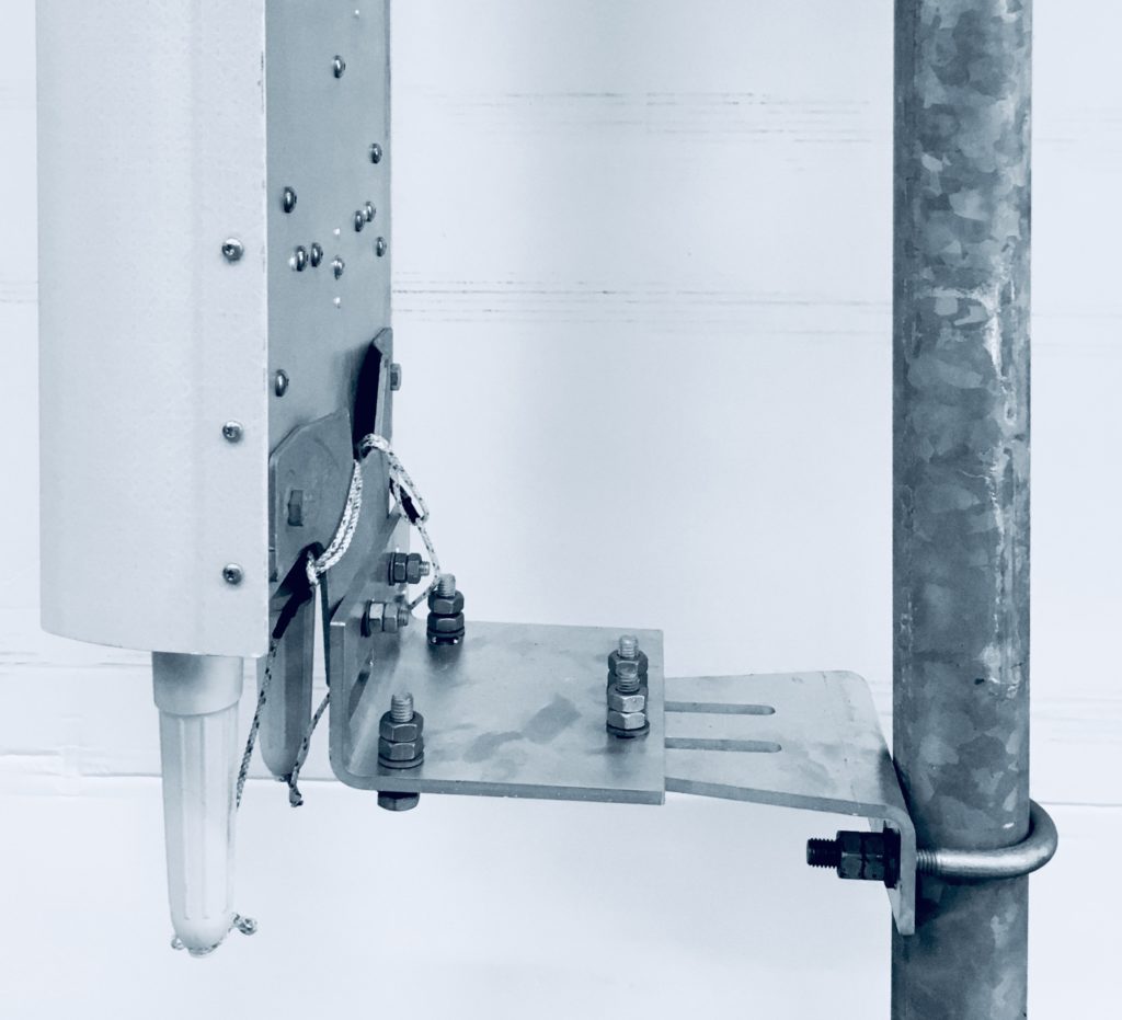 D188-RRU Adjustable bracket for RRU/RRH mounting- o61-90mm