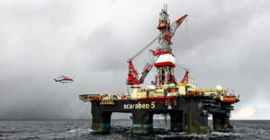 Antenna mounting solutions for offshore communication